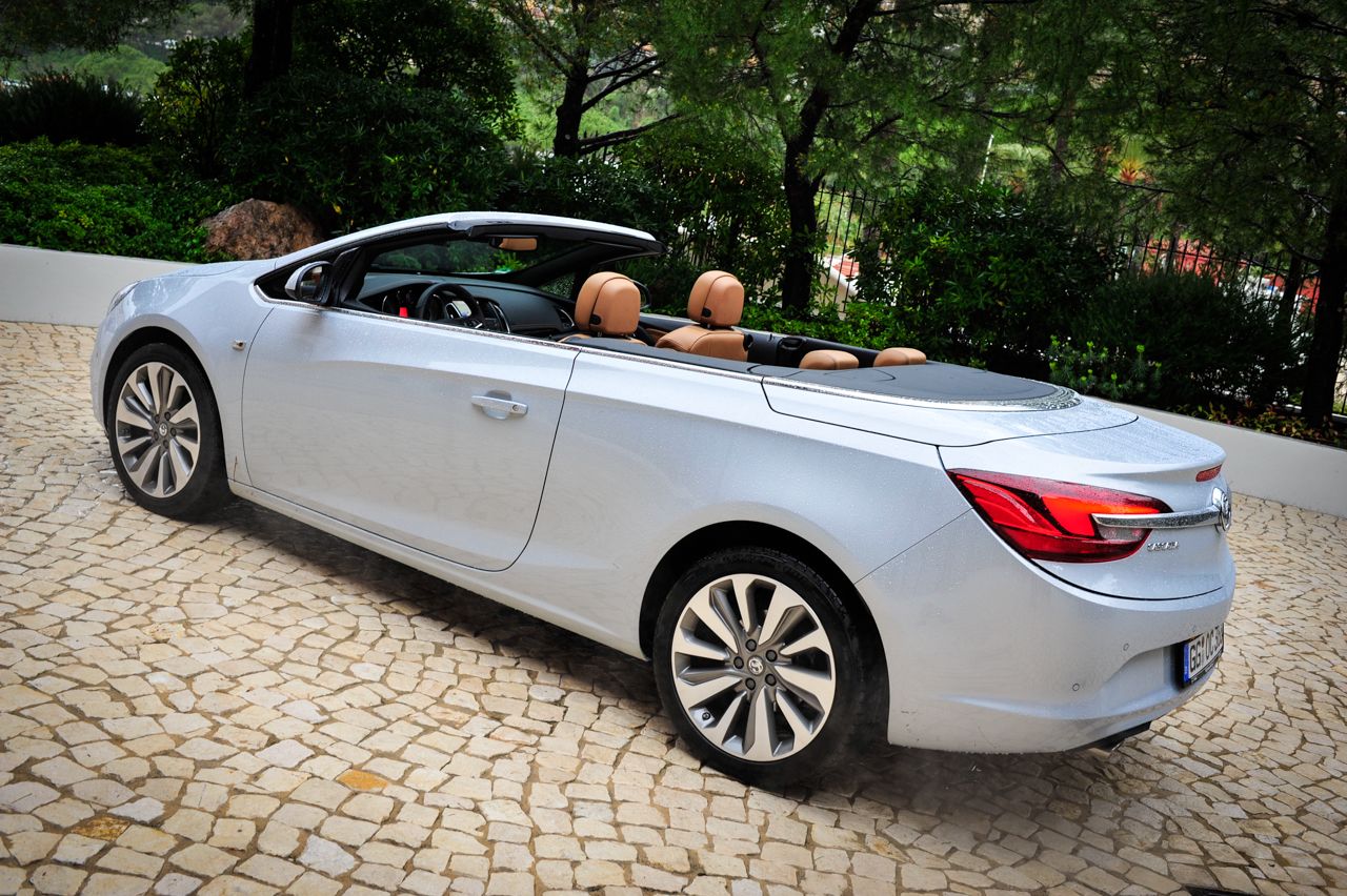 Hands-on: Vauxhall Cascada review