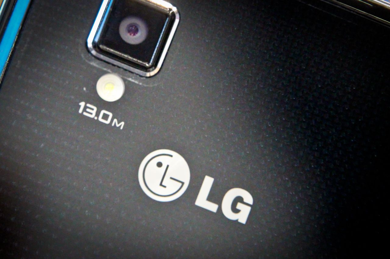 LG Optimus G2 in the works, headed to UK in Q3