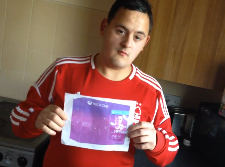Teen buys £450 Xbox One on eBay and only receives photo of console