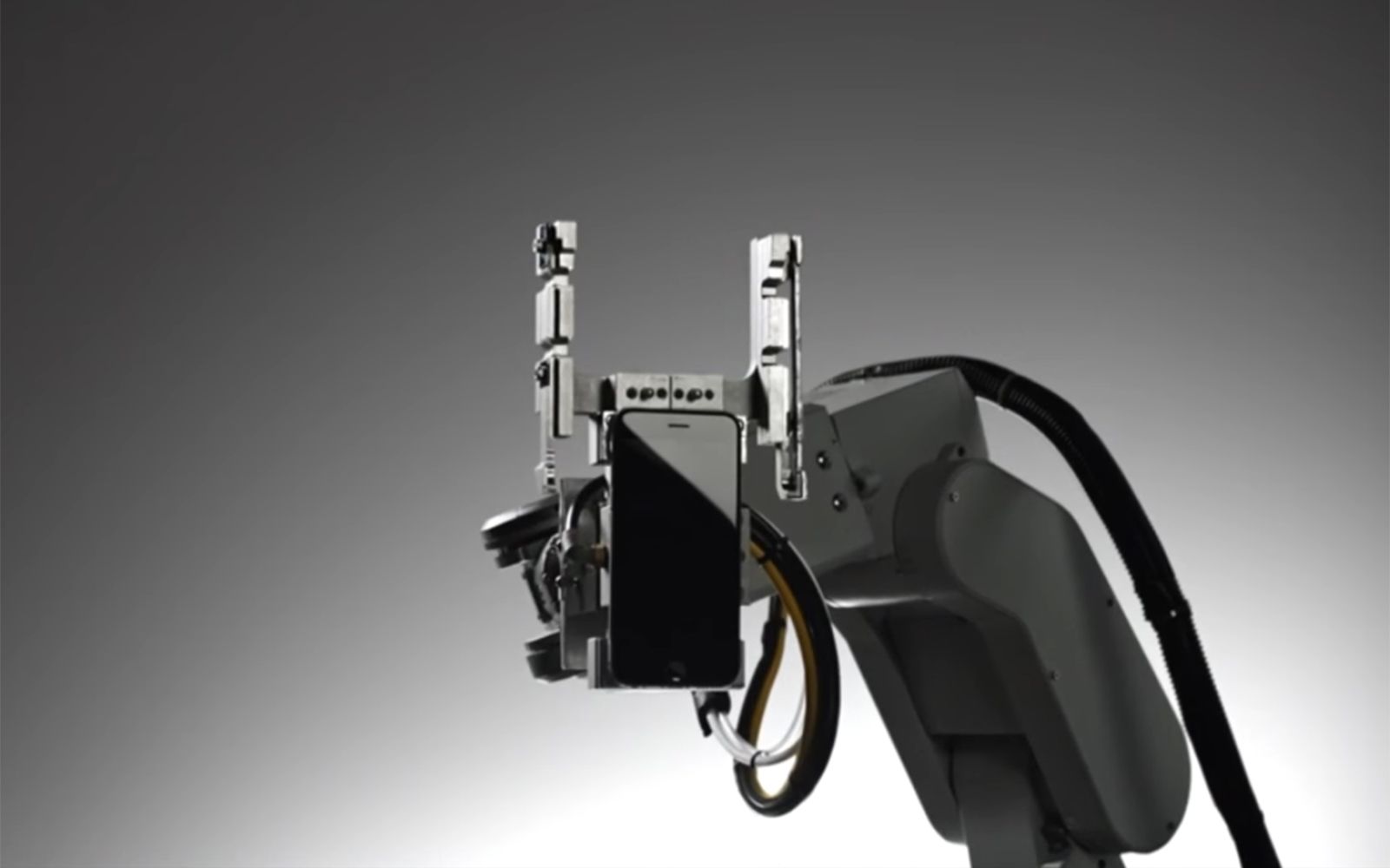 Meet Apple's Liam, the 29 arm robot that can dismantle an iPhone in minutes