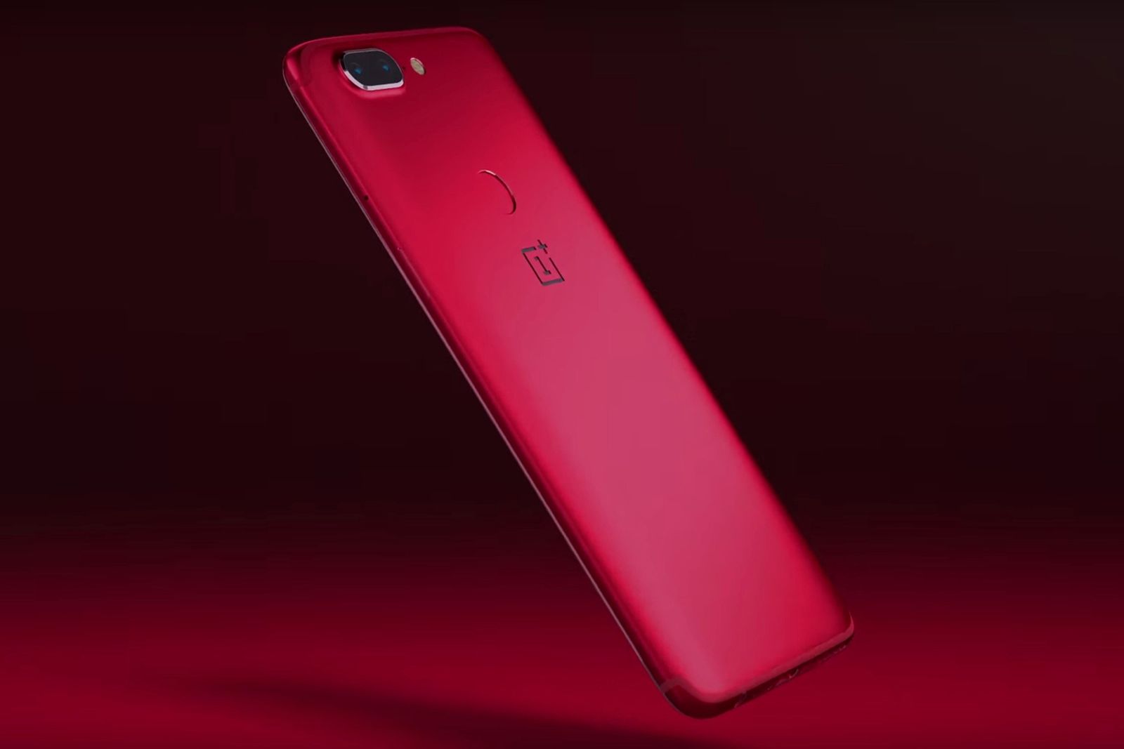 OnePlus made a 'Lava Red' OnePlus 5T just in time for Valentine's Day