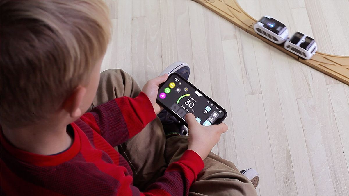Wooden train set gets a 21st century make over with Intelino