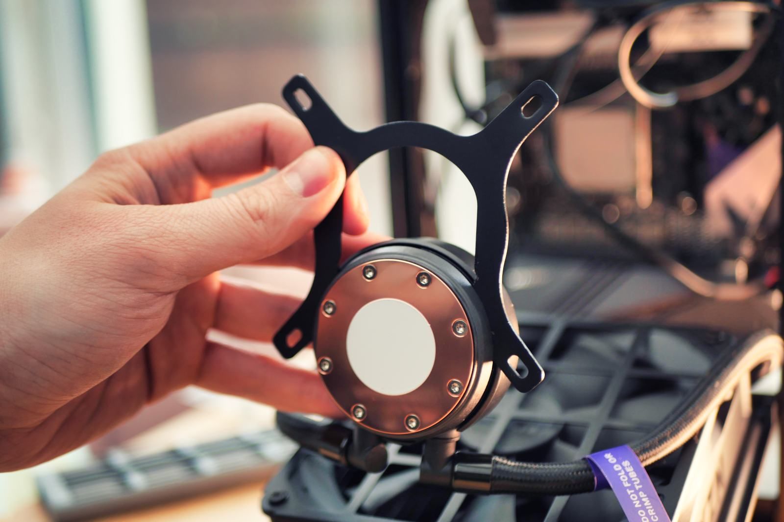 How to build a mini-ITX gaming PC