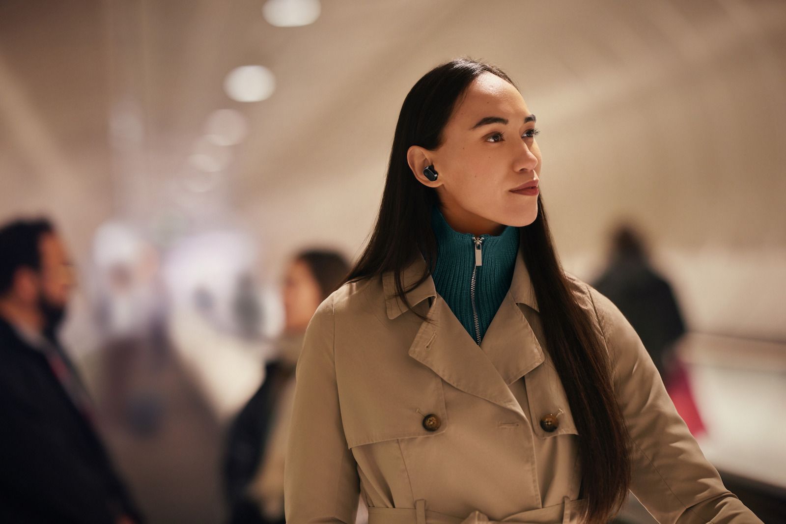 Philips adds to its Fidelio range with L4 over-ear and T2 in-ear headphones