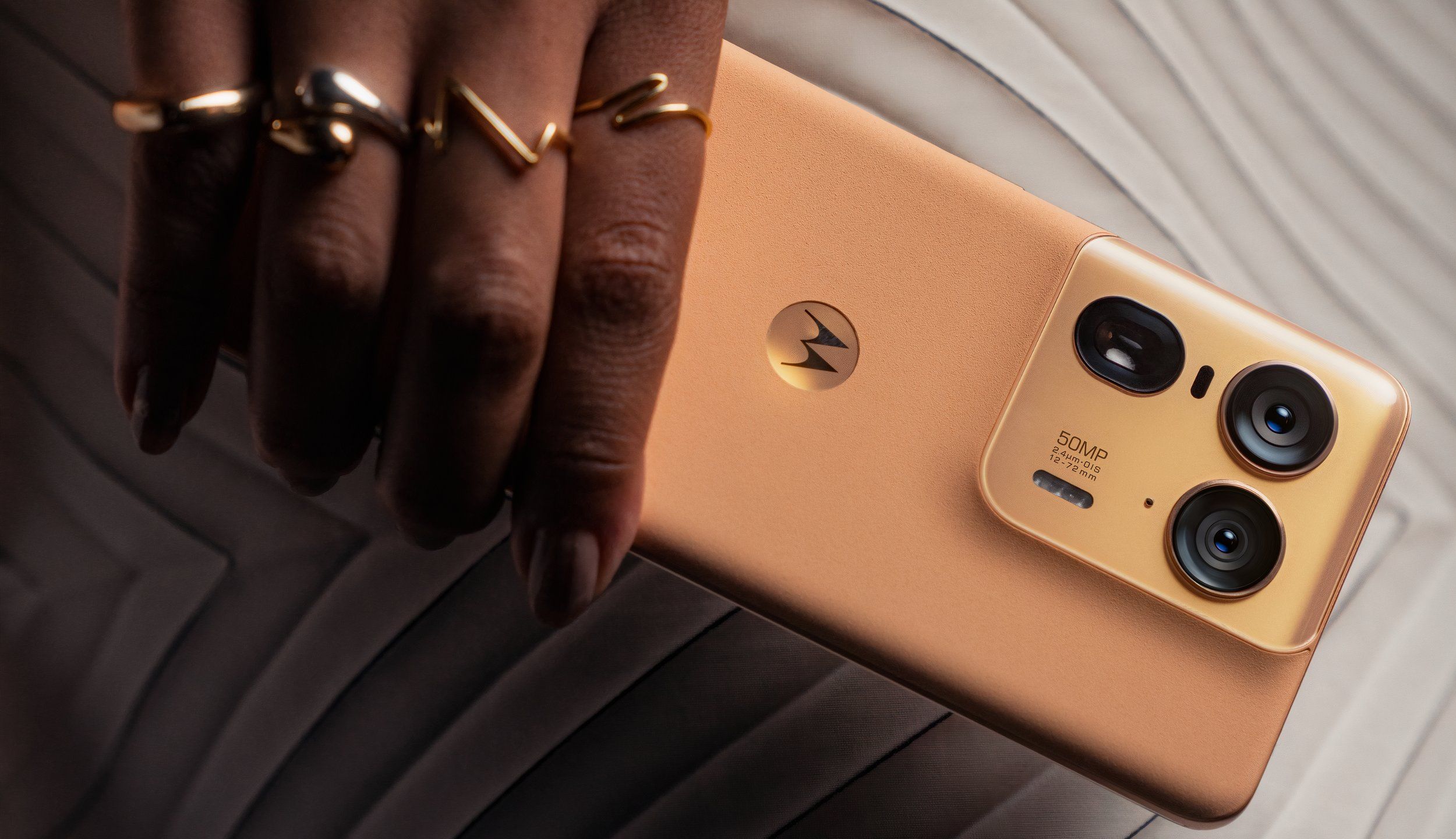 Which Android phones support ultra-wideband (UWB)?