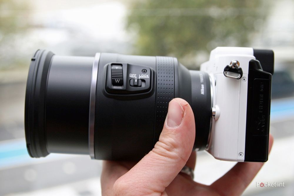 Expanding the Nikon 1 system: Accessories and concepts