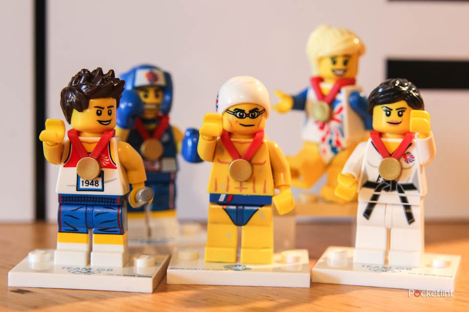 Lego Team GB minifigs pictures and hands-on
