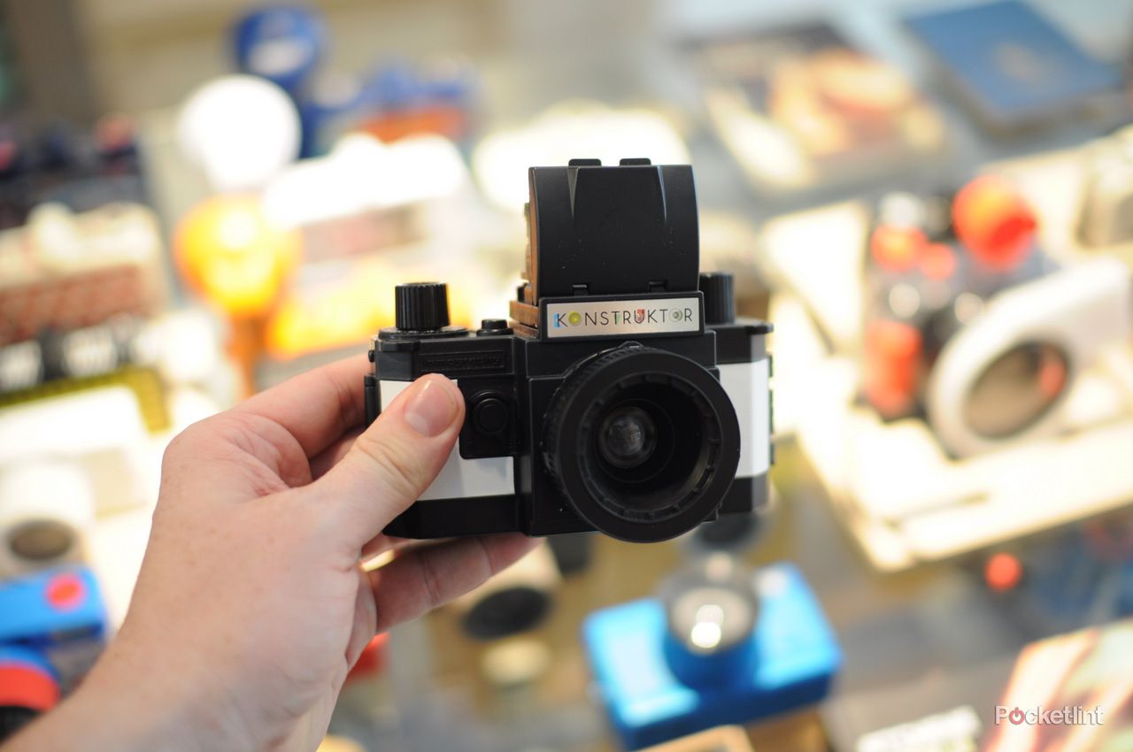 Build your own 35mm camera: Lomo Konstruktor pictures and hands-on