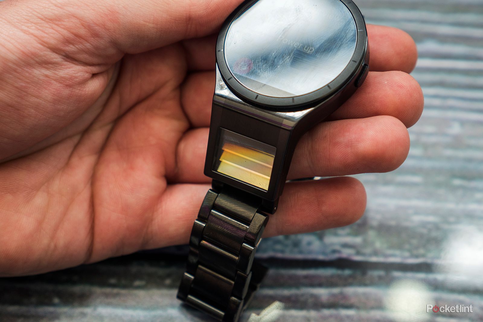 Lenovo Magic View smartwatch: Two screens, multiple shortcomings