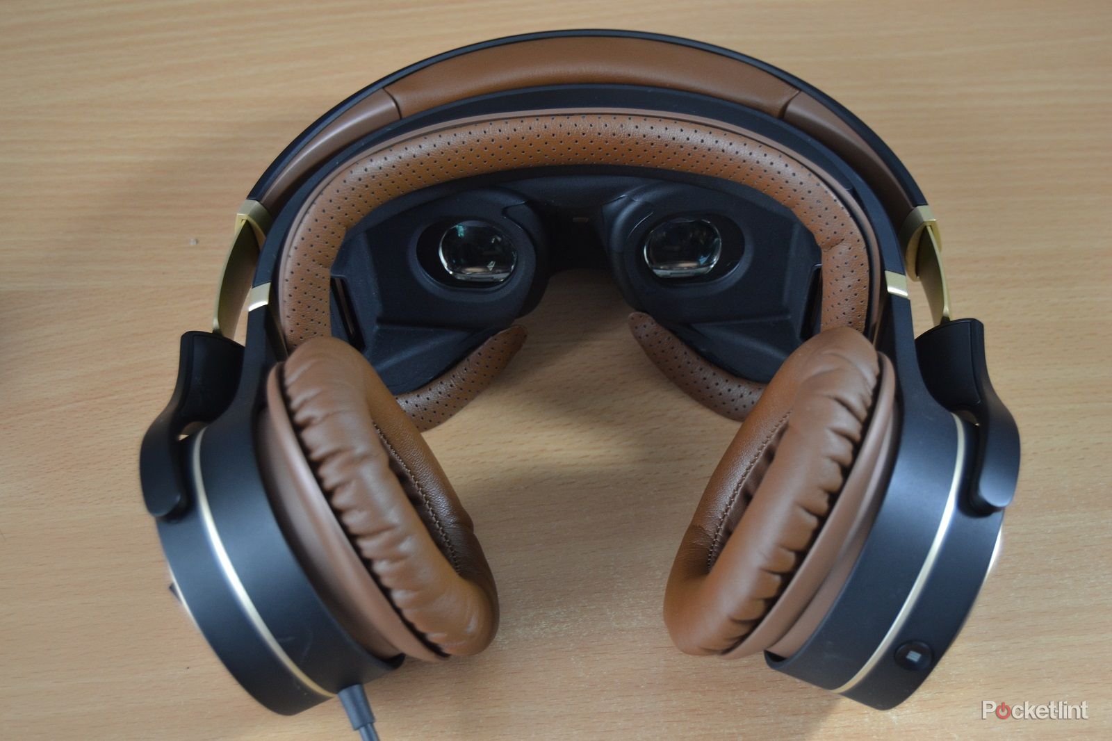 Royole Moon review: The 3D 'Virtual Cinema' experience, minus the popcorn