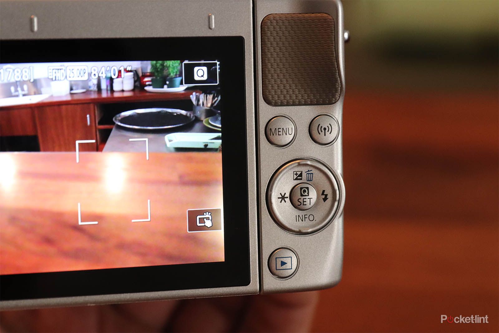 Canon EOS M100 review: Pocketable point-and-shoot makes mirrorless easy