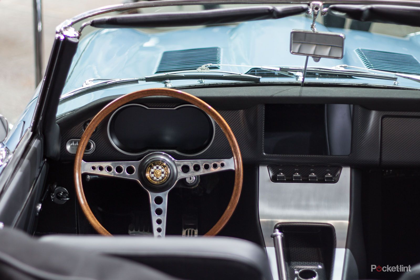 Jaguar E-Type reborn as a modern electric masterpiece, the E-Type ...