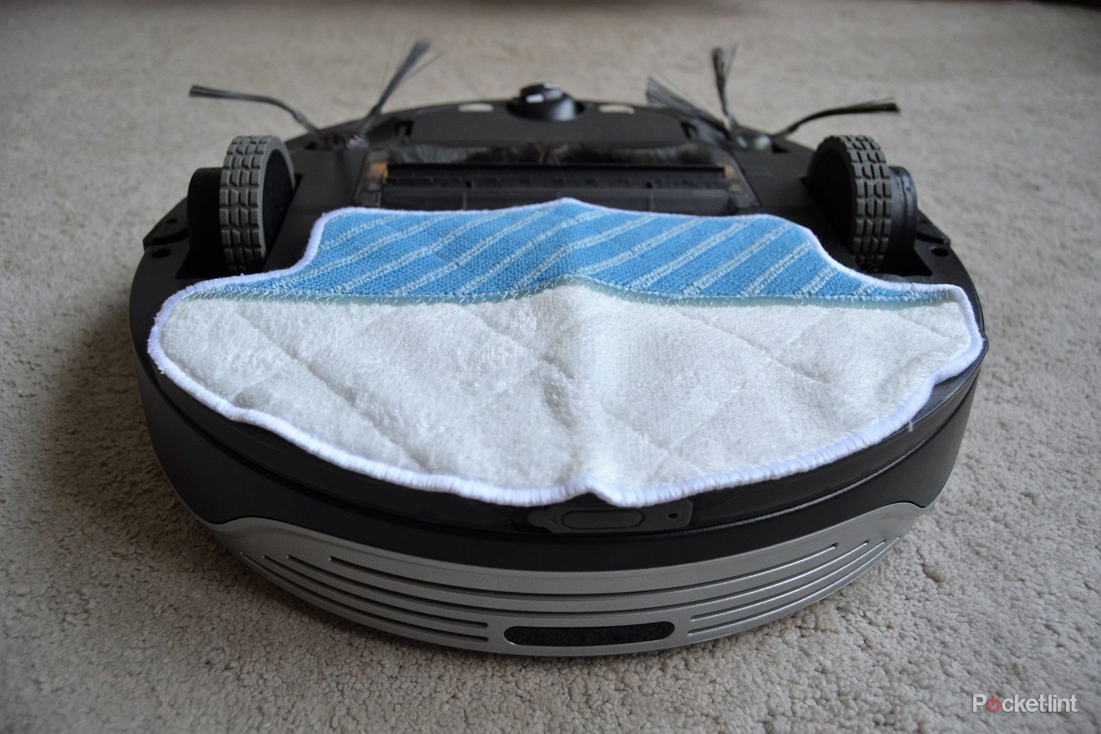 Ecovacs Deebot M81 Pro robot vacuum cleaner review: It's not smart, but ...