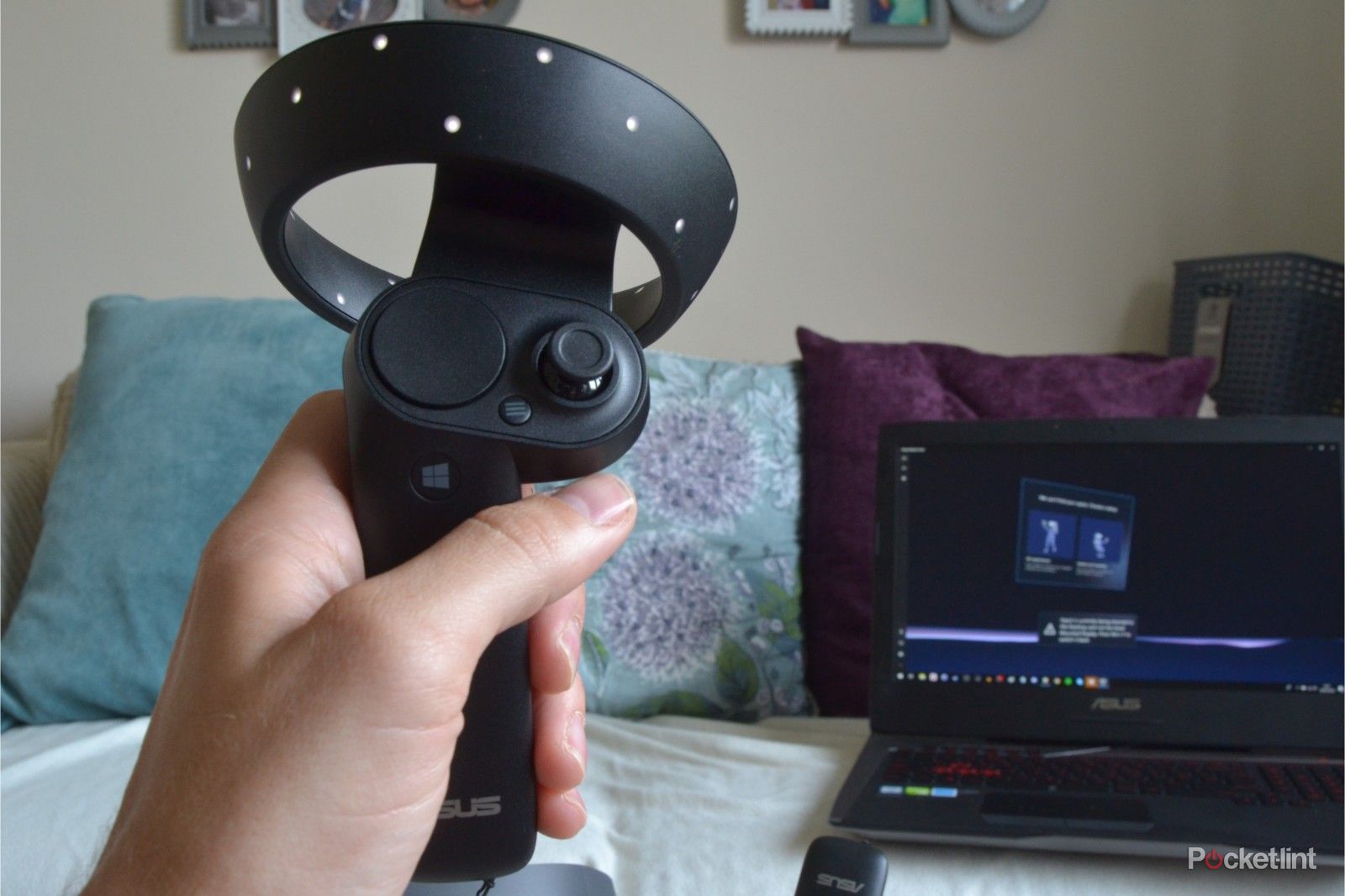 Asus Windows Mixed Reality Headset review: The best WMR headset?