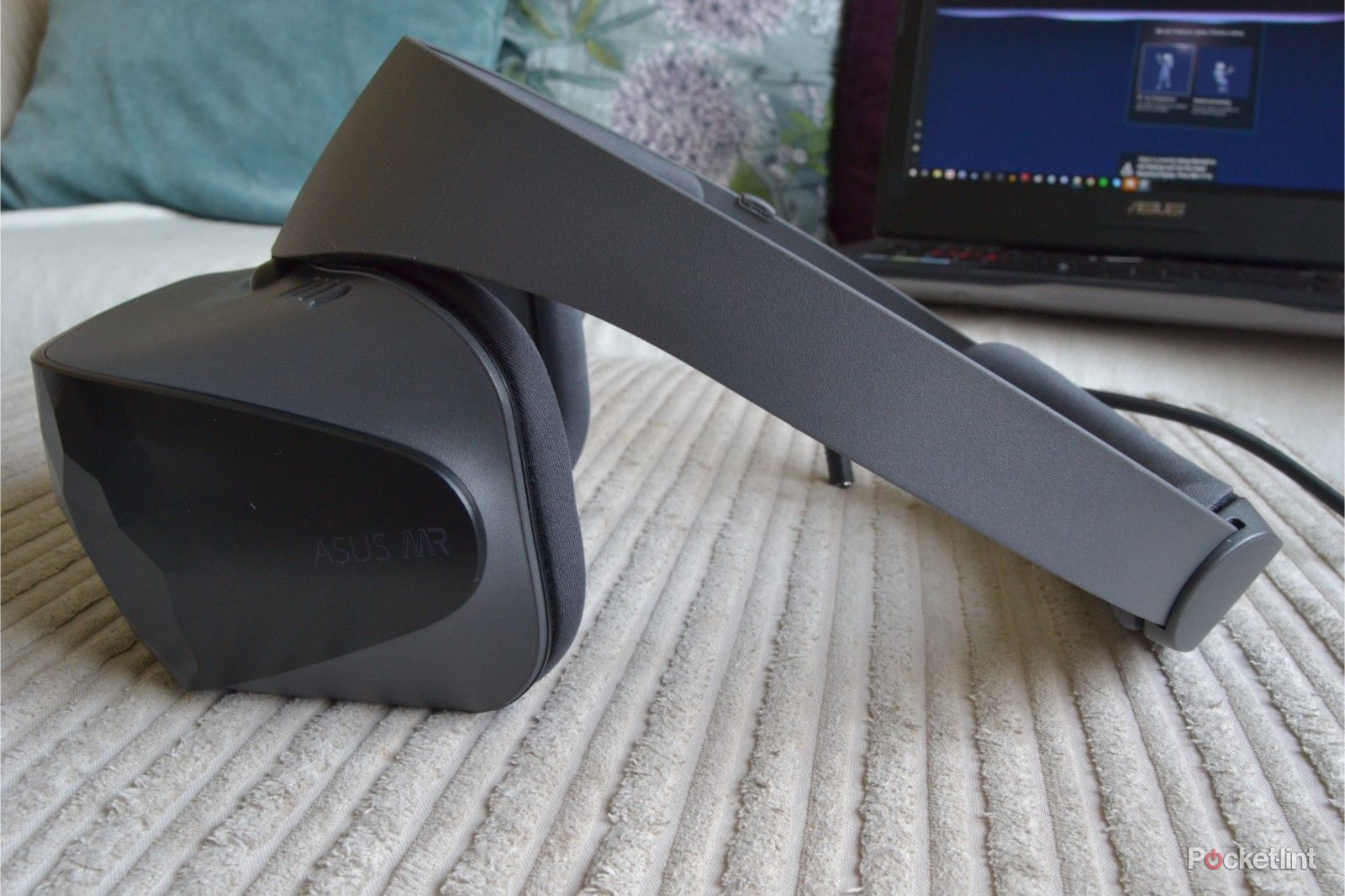 Asus Windows Mixed Reality Headset review: The best WMR headset?
