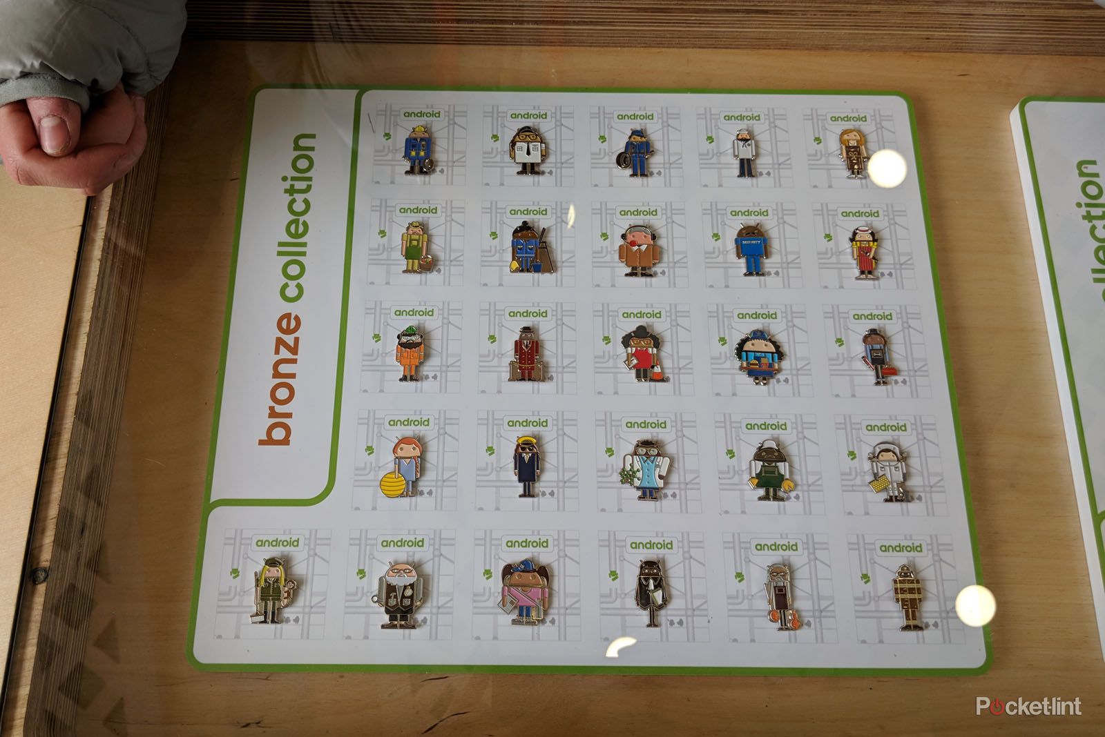 Android at MWC 2018: The pin badge festival is back