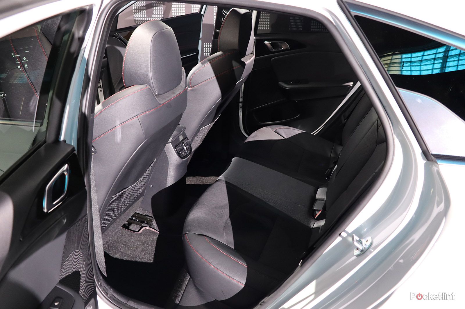 This is the Kia ProCeed in pictures: Outsmarting the estate?