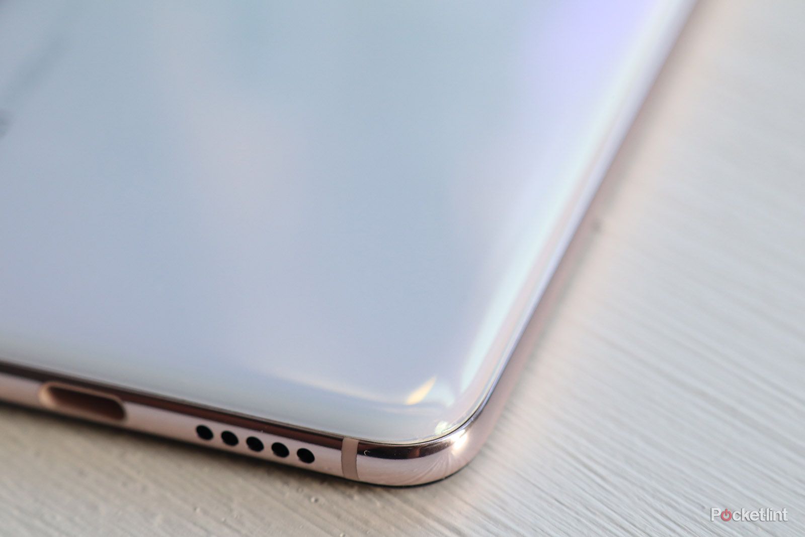 Huawei P20 Pro Pearl White up close: Check out our pictures