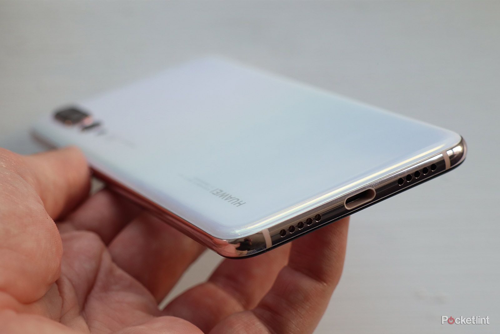 Huawei P20 Pro Pearl White up close: Check out our pictures