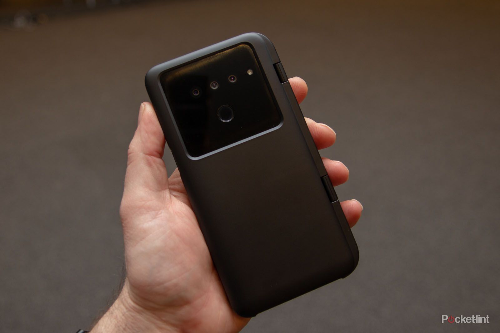 LG V50 ThinQ initial review: 5G in a familiar package