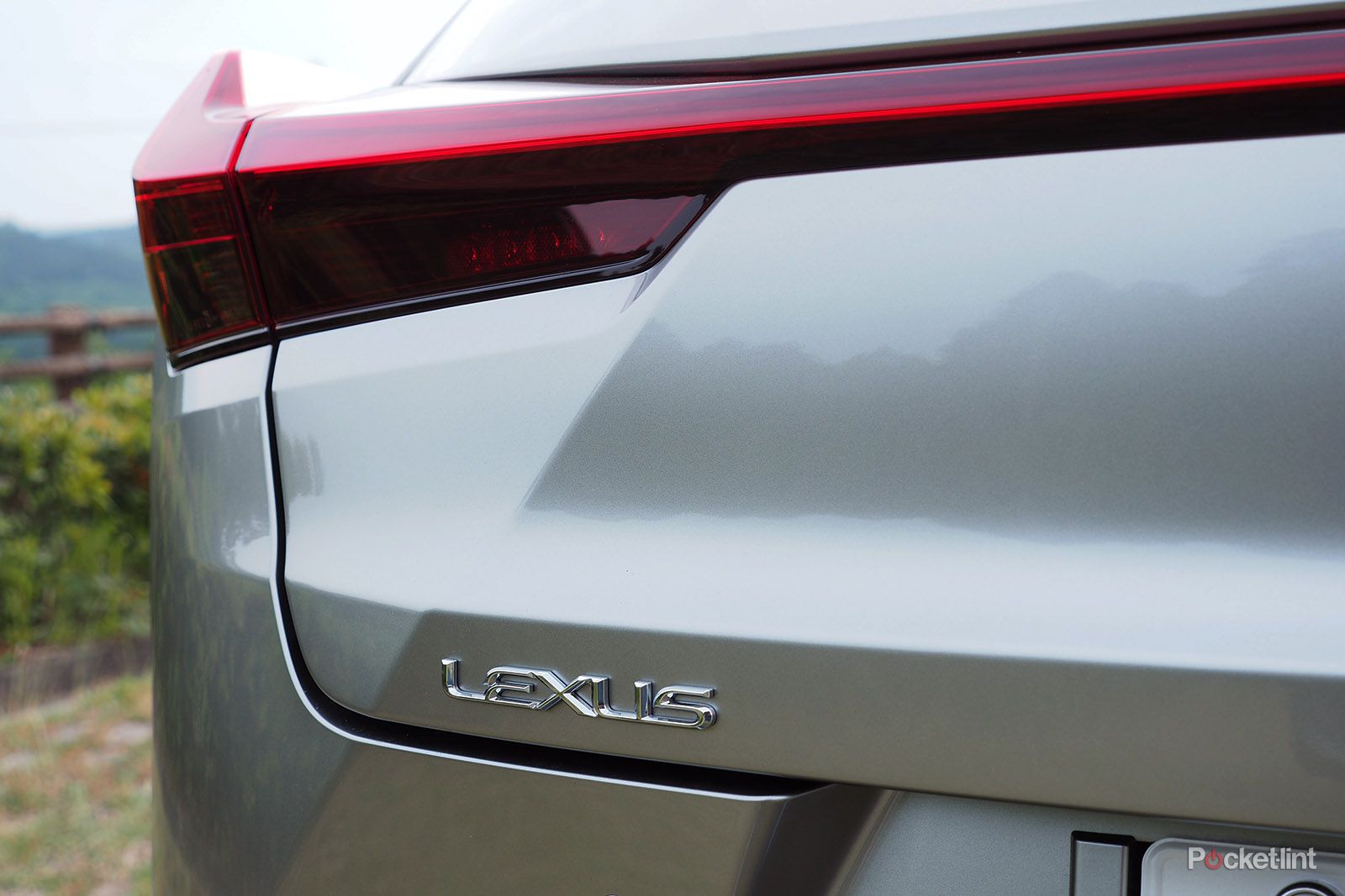 Lexus UX 250h review: Comfortable cruiser