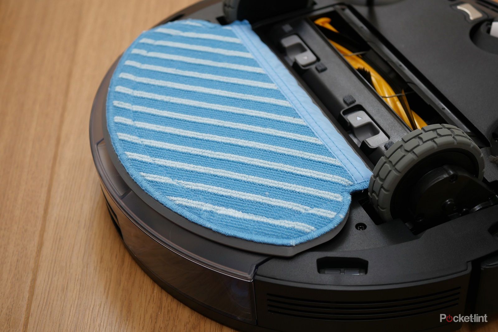 Ecovacs Deebot Ozmo 950 robot vacuum review - Pocket-lint