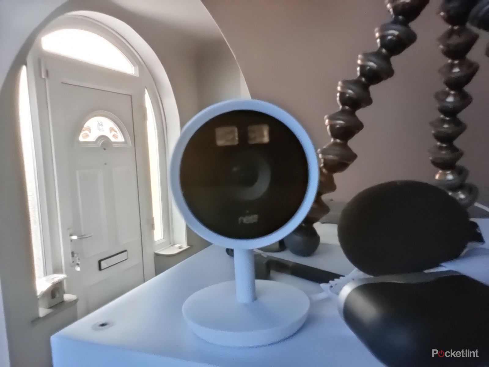 OnePlus 8 Pro's colour filter camera can see through (some) plastic ...