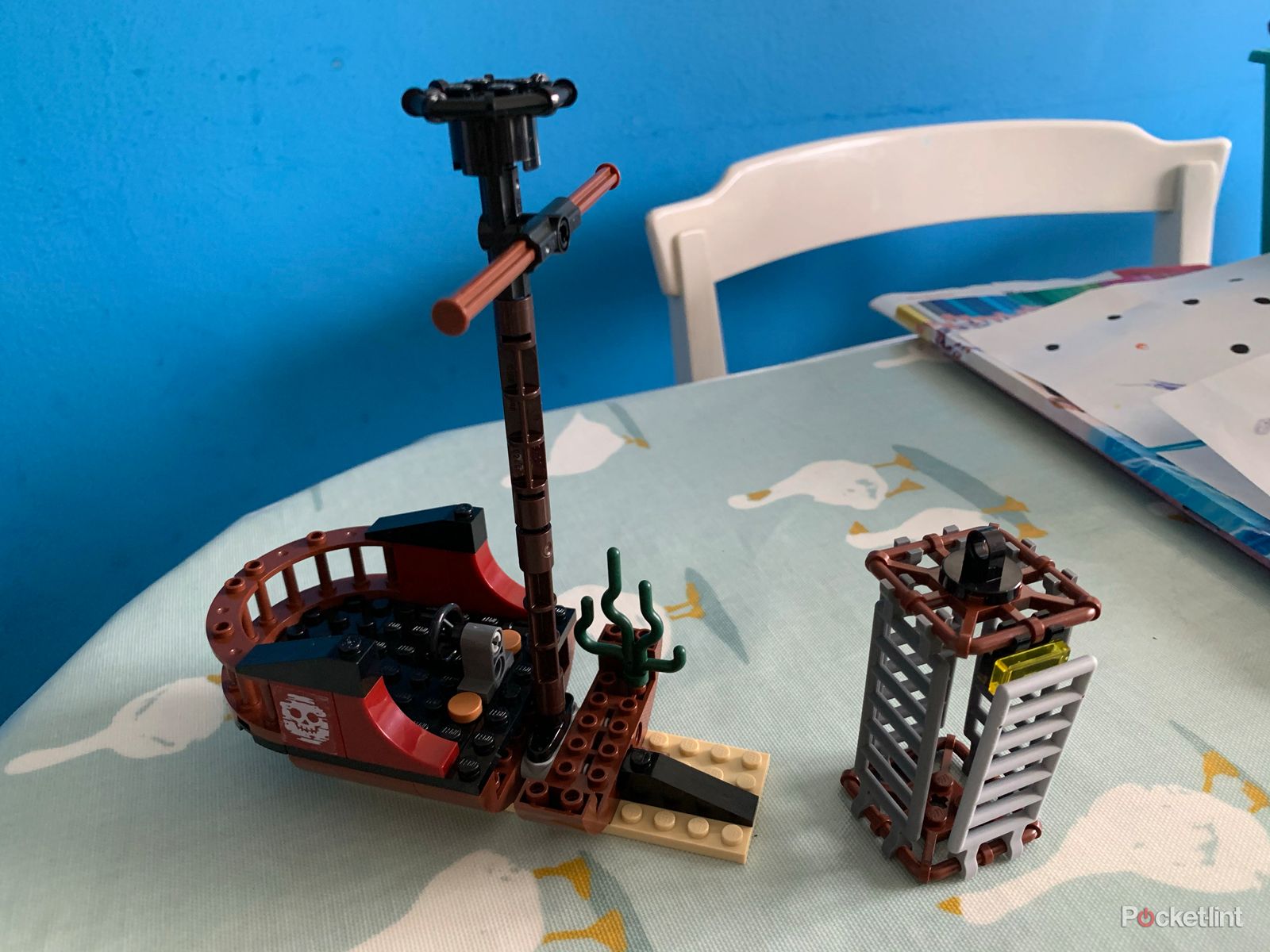 We build the Lego City Ocean Exploration ship!