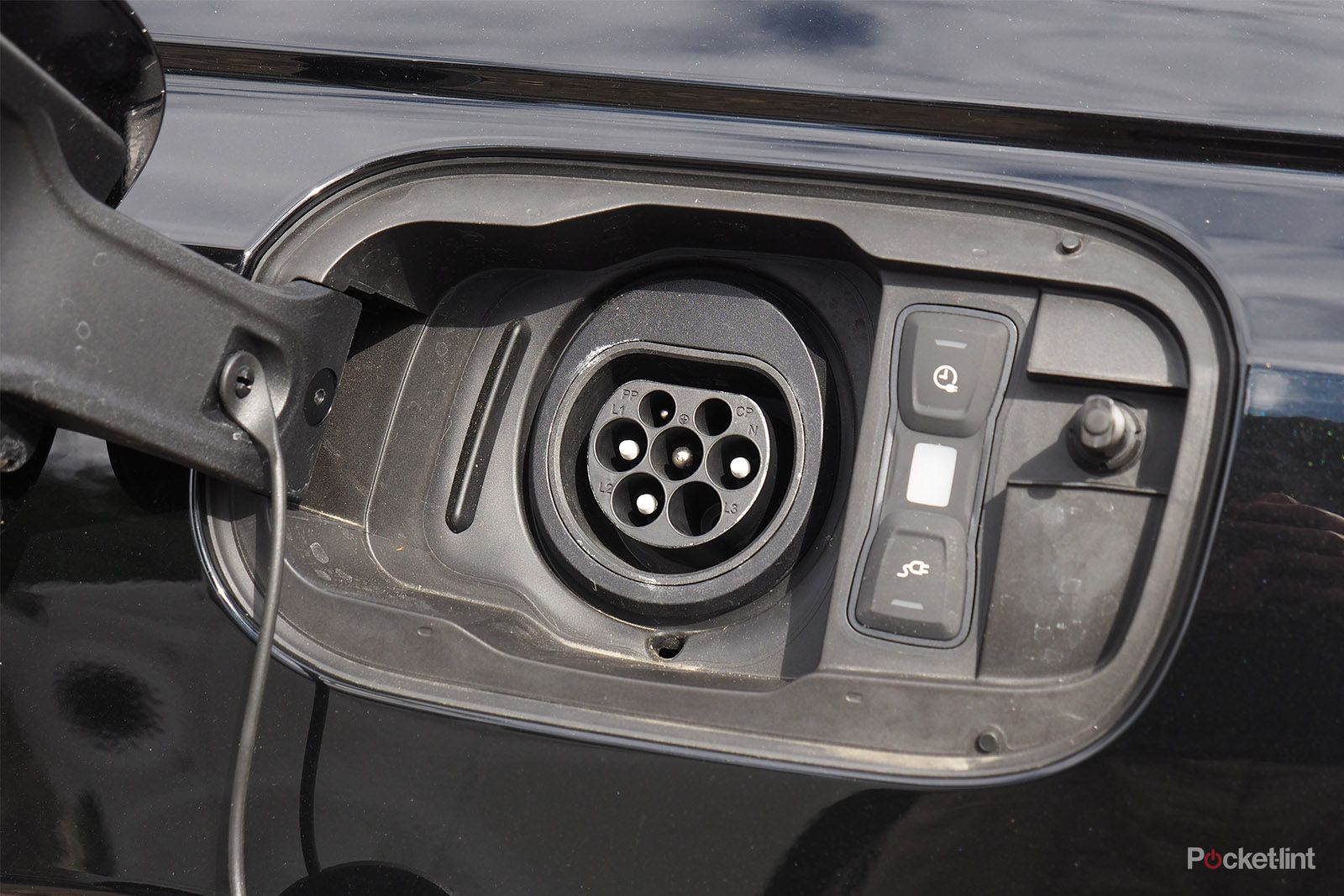 Audi A8 L TFSI e plug-in review: Back-seat driver