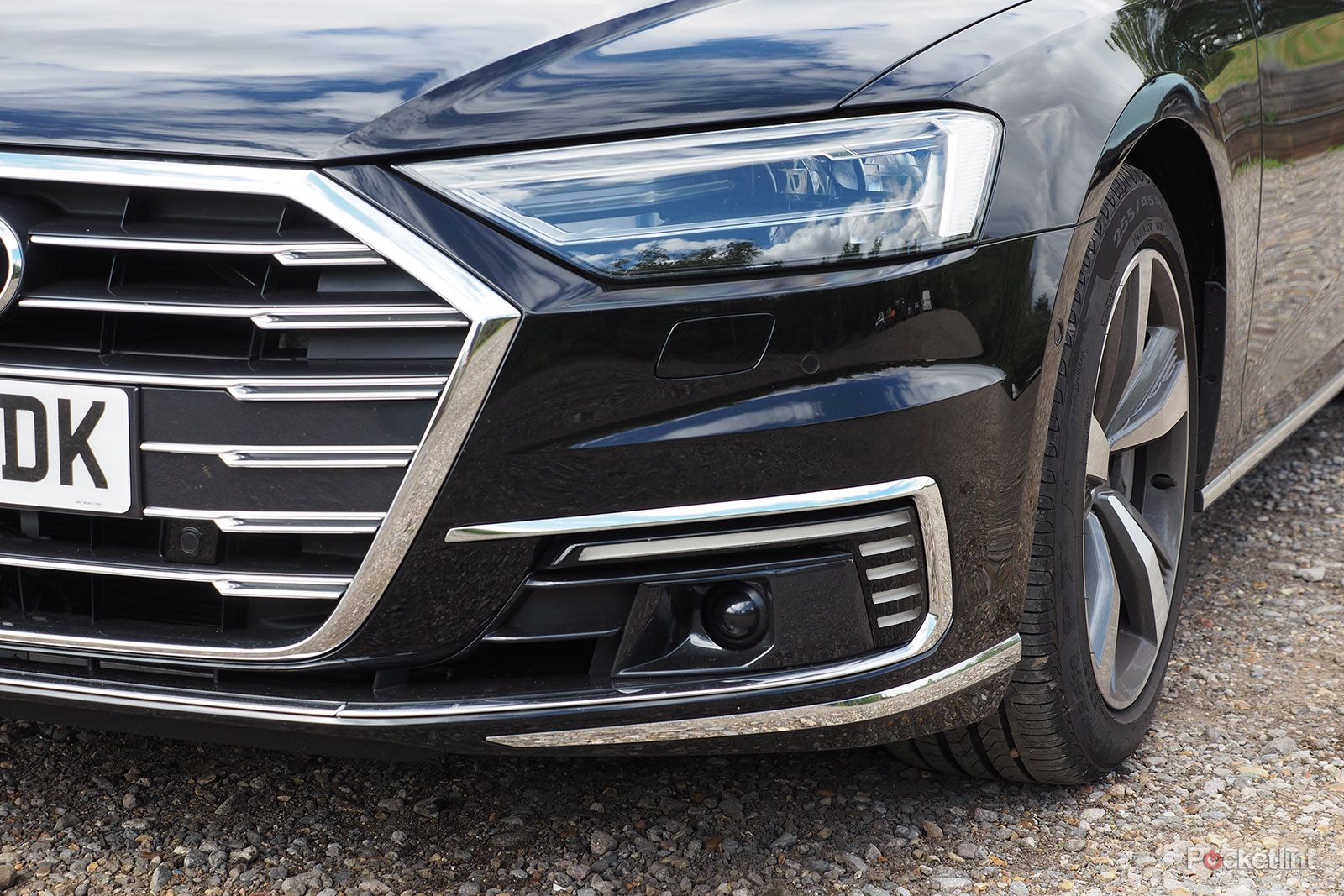 Audi A8 L TFSI e plug-in review: Back-seat driver