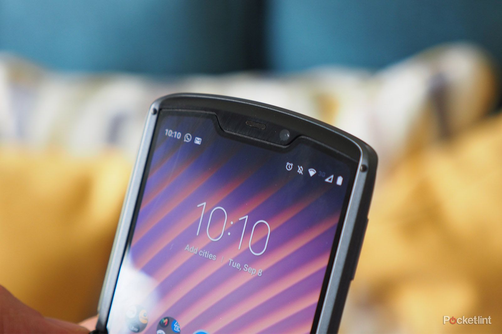 Motorola Razr 5G review: Flip out over the 5G follow-up