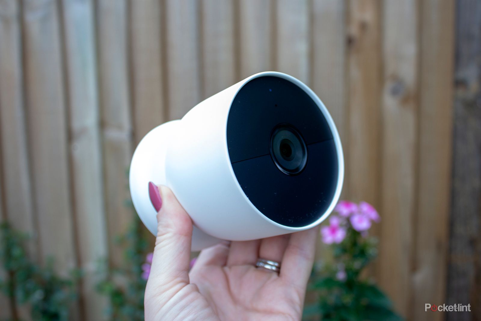 Google Nest Cam (Outdoor/Indoor, Battery) review