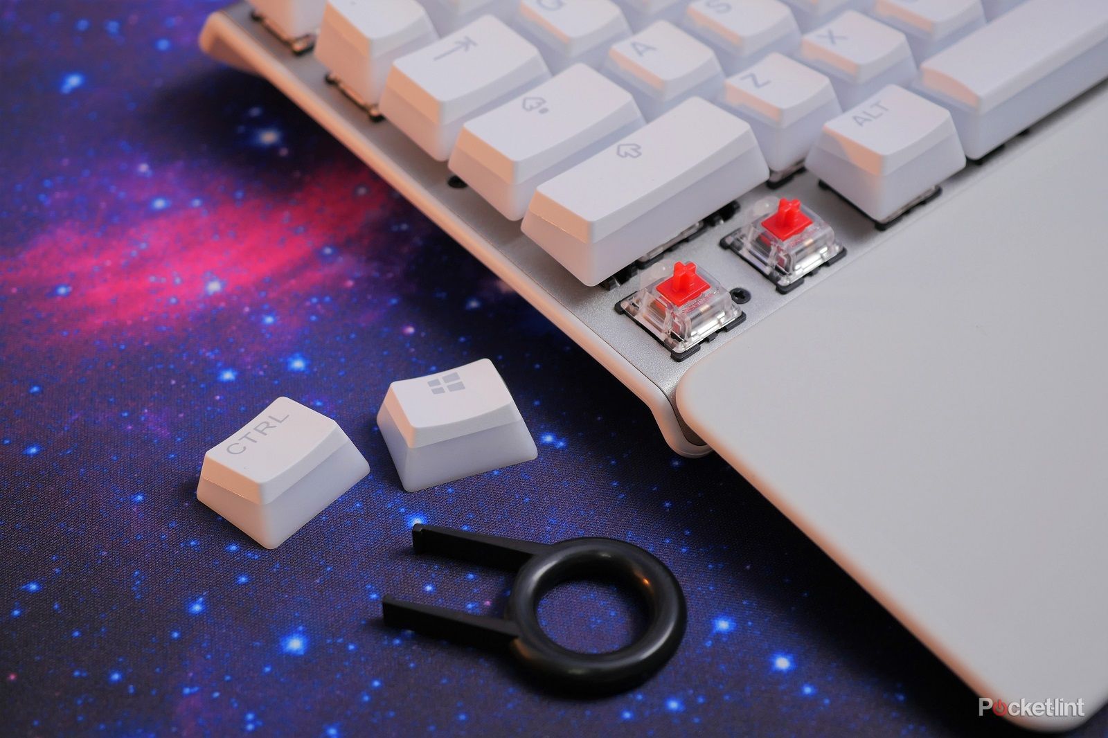 SteelSeries Apex 7 Ghost review: Spookily good