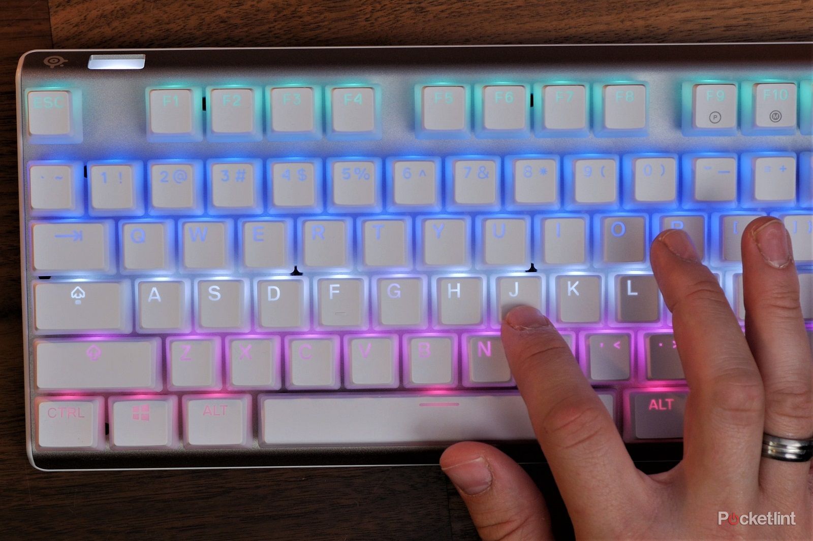 SteelSeries Apex 7 Ghost review: Spookily good