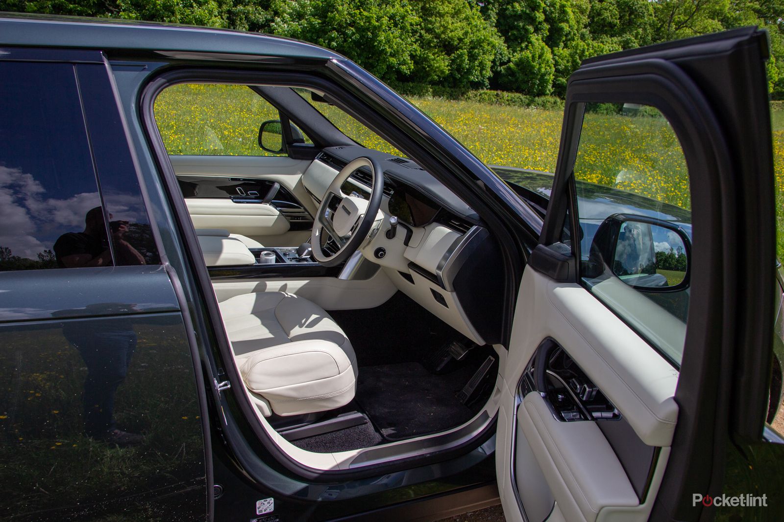 Range Rover (2022) review: Upper class