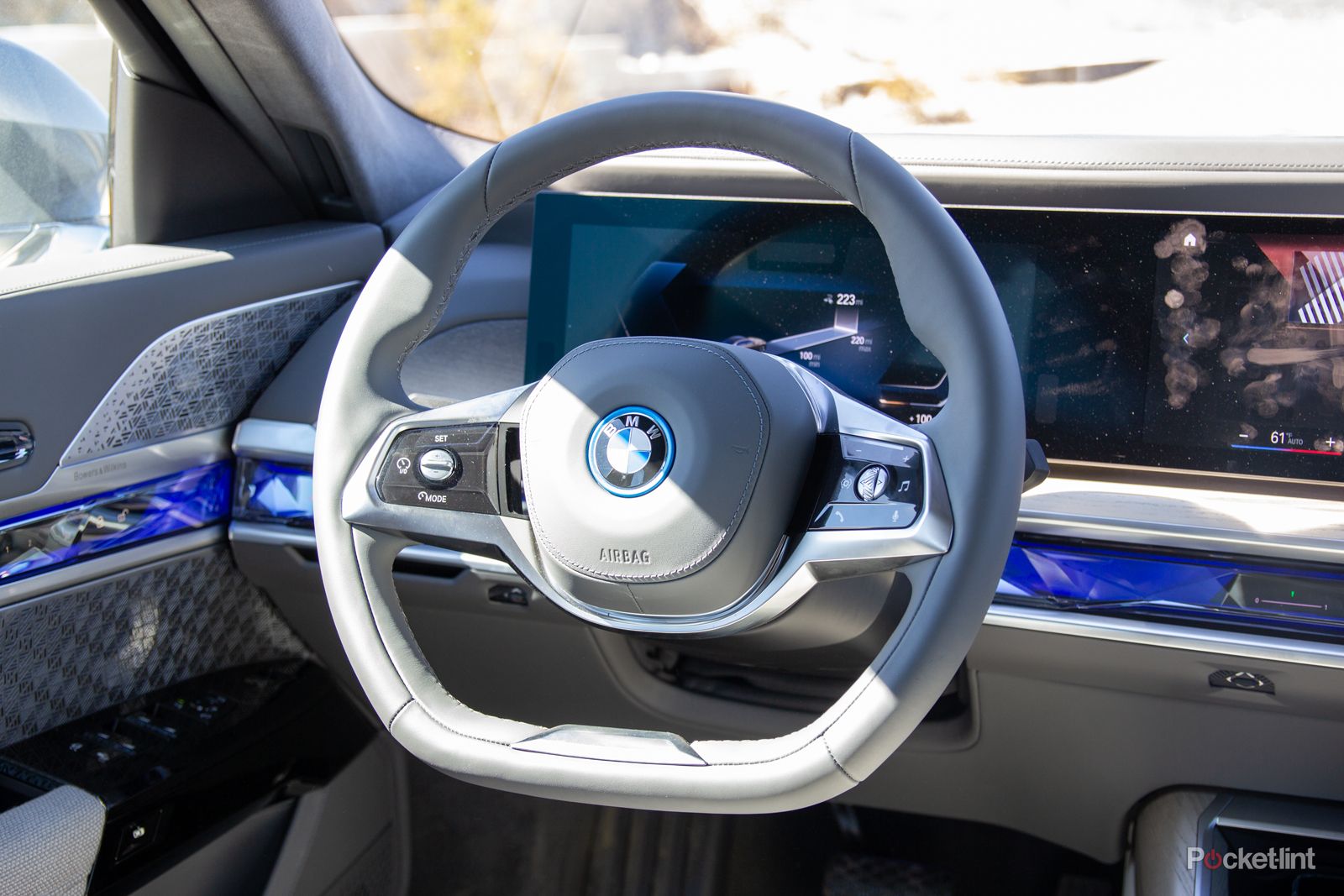 BMW i7 review: Driving first class