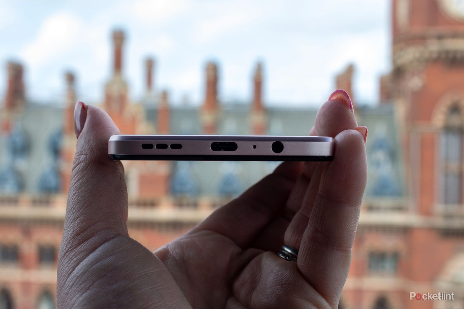 Motorola Moto G53-preview: First impressions with a promising budget ...