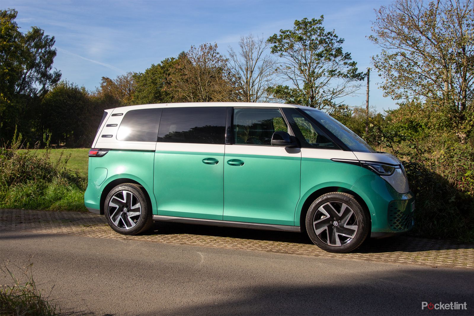 EE Pocket-lint Awards 2023: Car of the year winner EE Pocket-lint Awards 2023: Car of the year winner