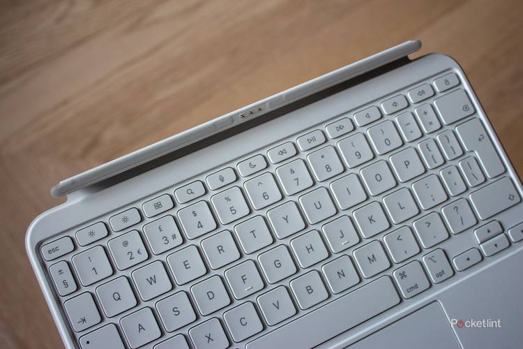 I've been using the Apple Magic Keyboard Folio and this is the must ...