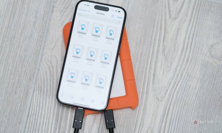 How to use an external storage device with your iPhone