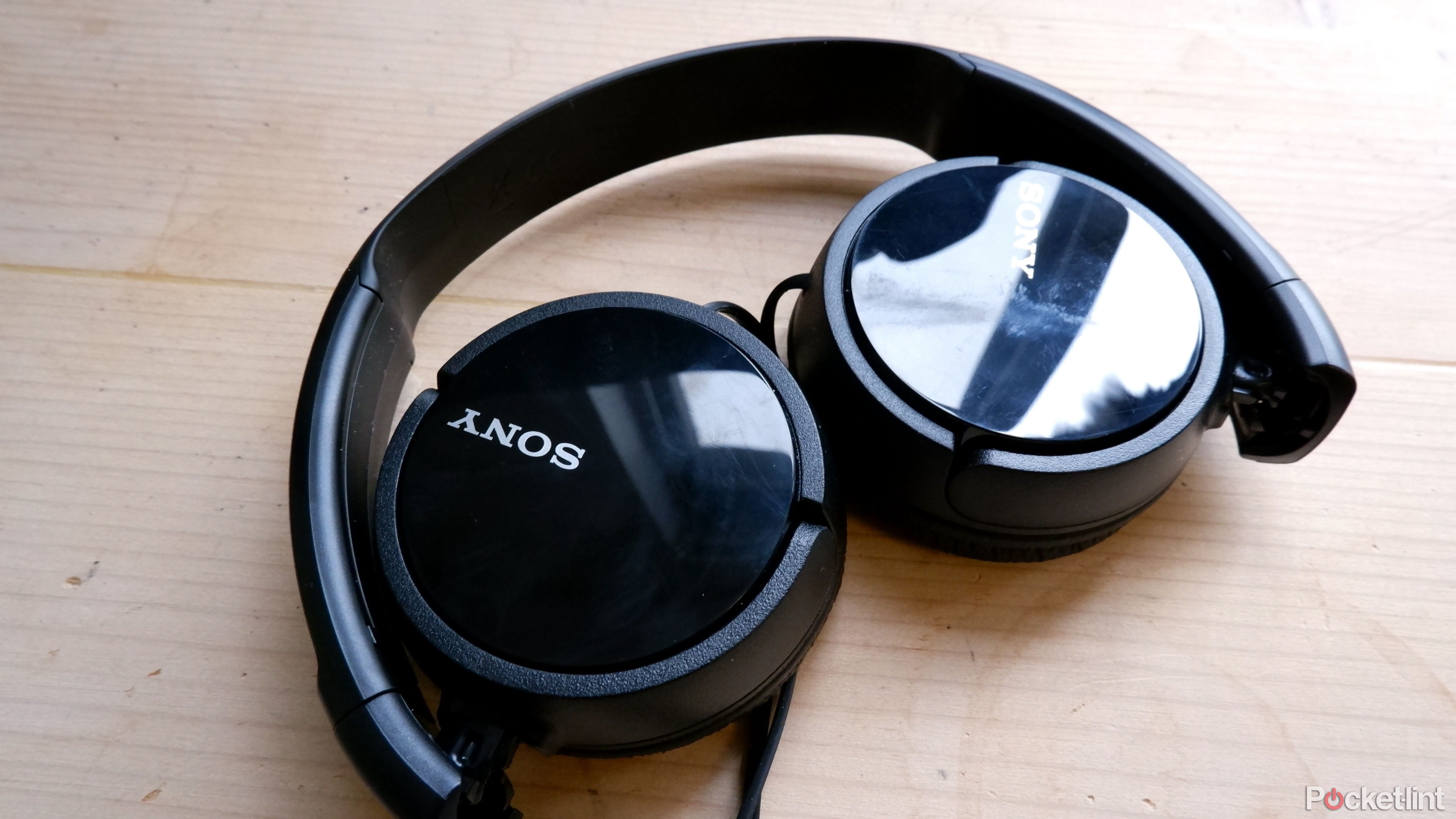 On-ear vs over-ear headphones: What are the biggest differences?