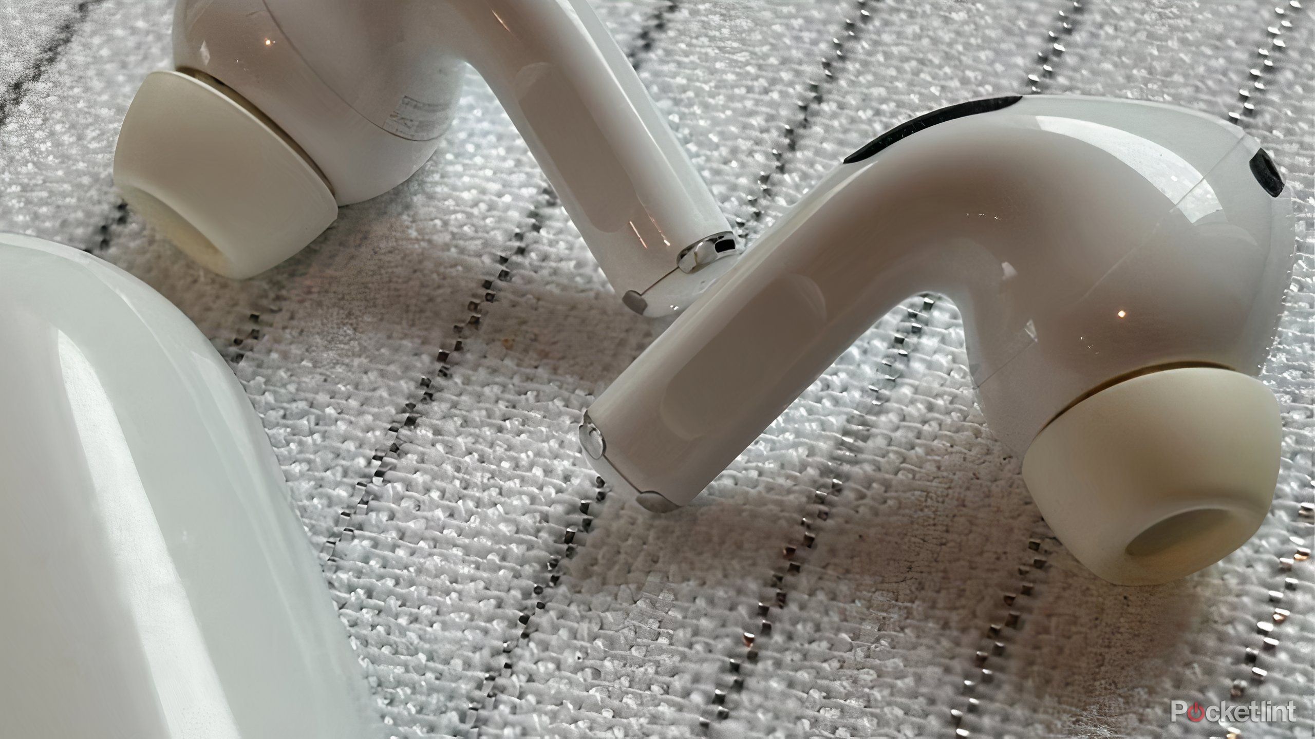 Best AirPods tips and tricks: Master your earbuds