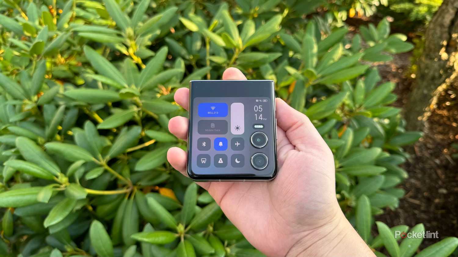 The Tecno Phantom V Flip 2 is yet another solid flip-style folding phone