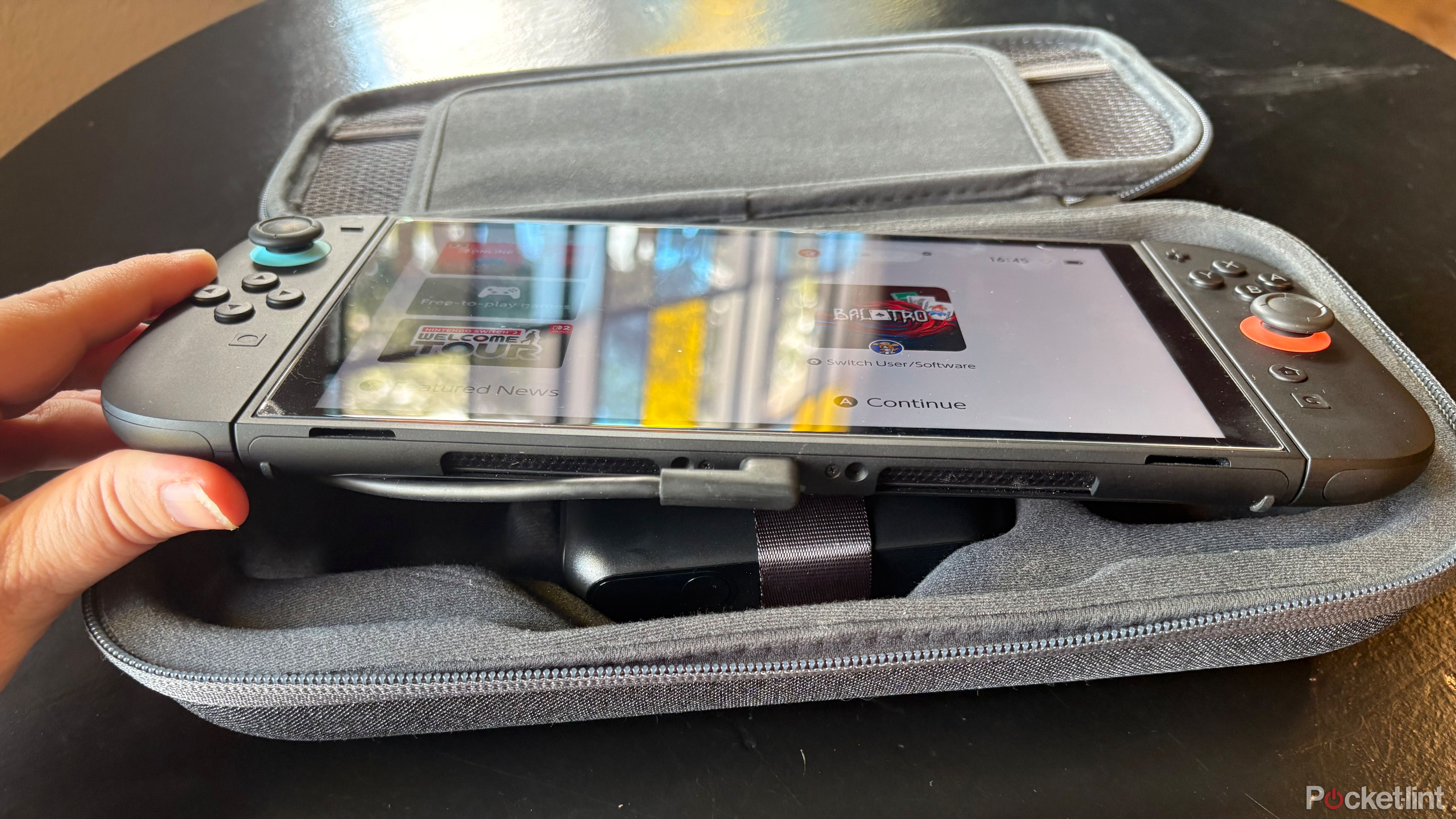 How to pause Netflix subscription