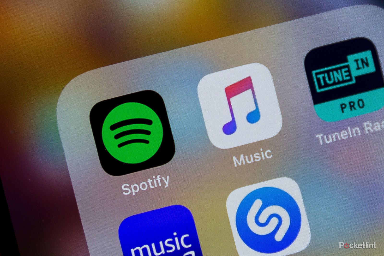 You can now get unlimited Spotify streaming on an EE Smart Plan